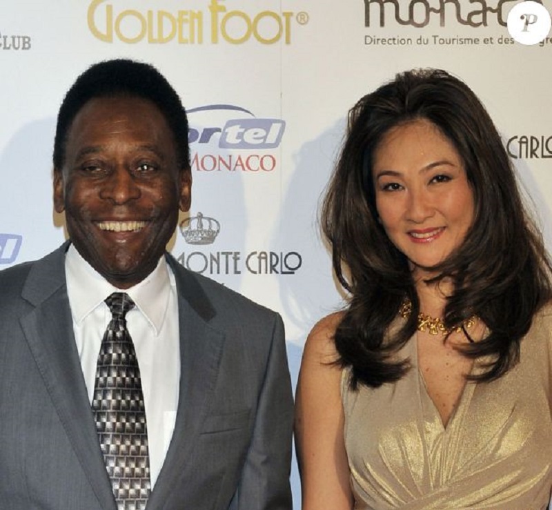 Pelé fou amoureux : la légende brésilienne s'affiche avec sa femme et ...