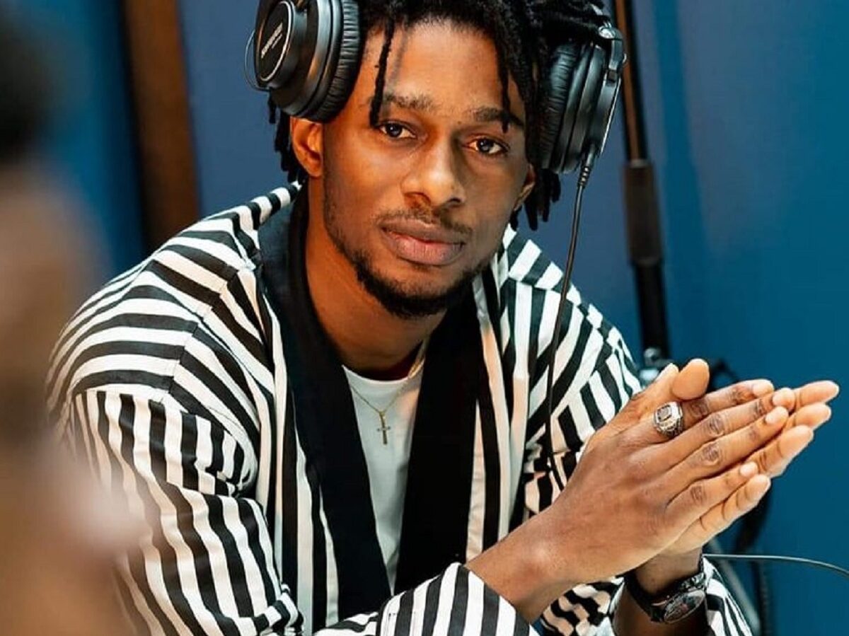 KS Bloom à Paris : ''Jésus avec des nattes"; l'artiste change de ...