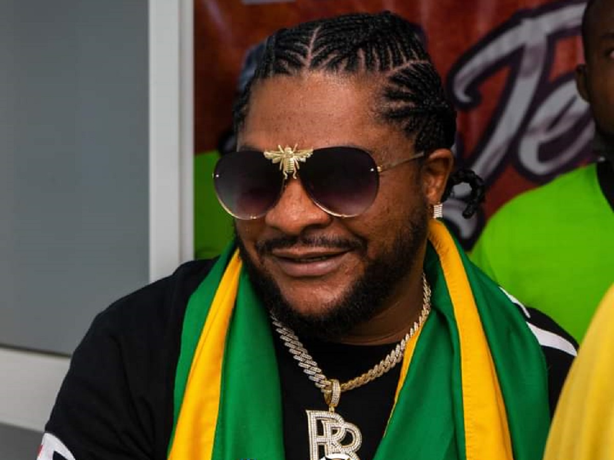 Stars : ''Personne ne lui a dit qu'Almok est mariée ?", cette photo d ...