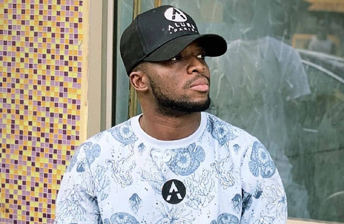 Blaaz : la star béninoise dévoile une photo d'enfance de lui, un détail ...