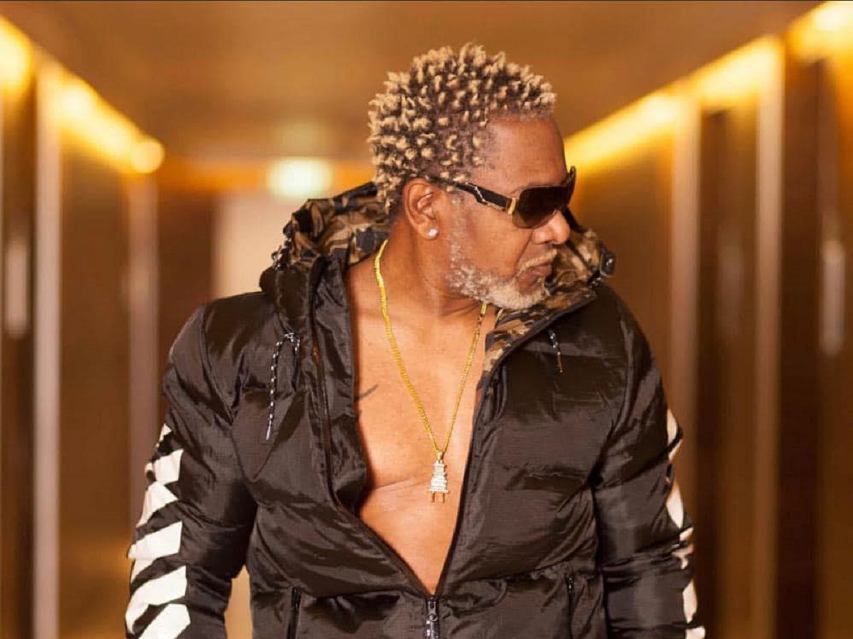 Stars : vers une collaboration entre Awilo Longomba et cet artiste ...