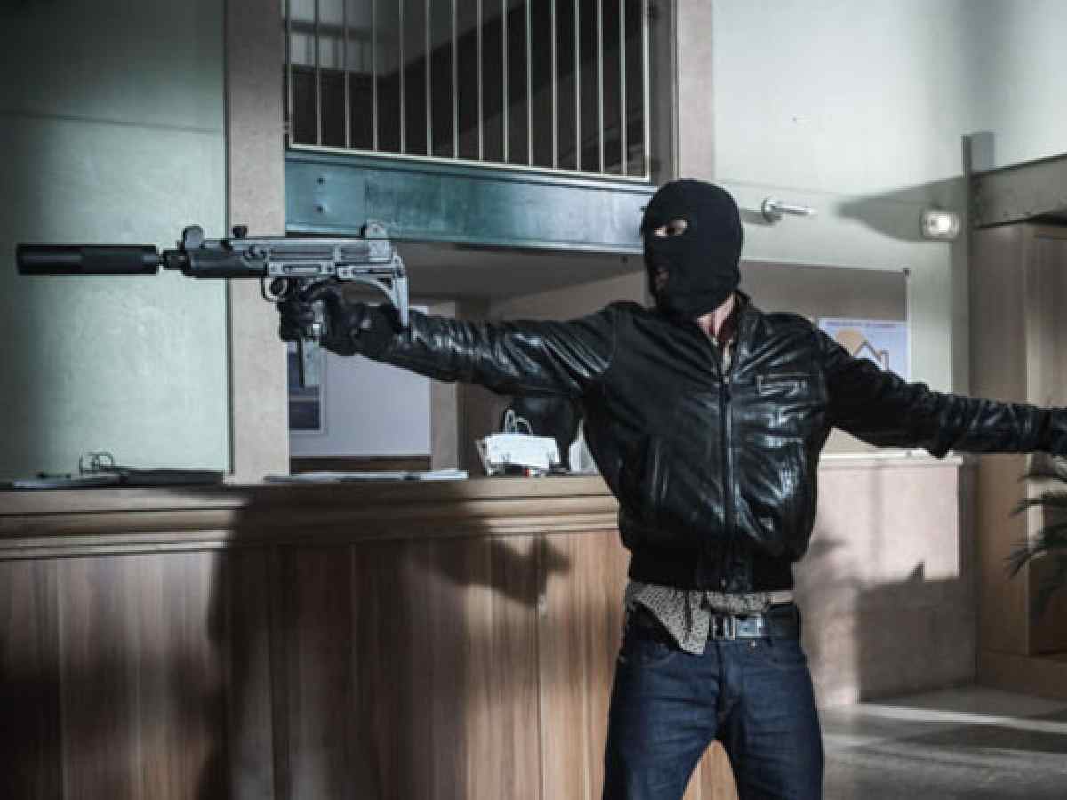 Une femme braque sa banque pour récupérer son propre argent (vidéo) - L ...