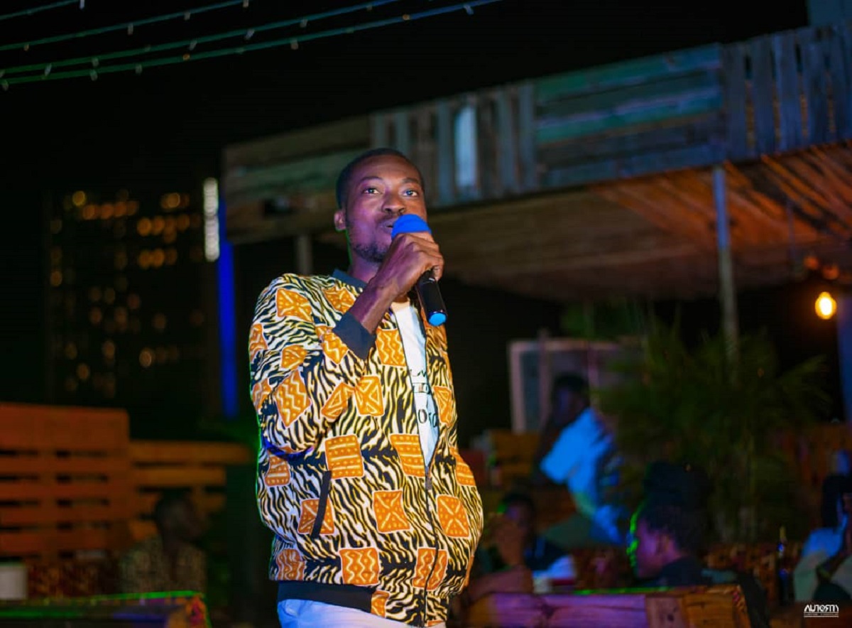 Coupe du monde de Slam-poésie : le Togo représenté à Bruxelles par Roi Bokon et Jeff Eusebio - L ...