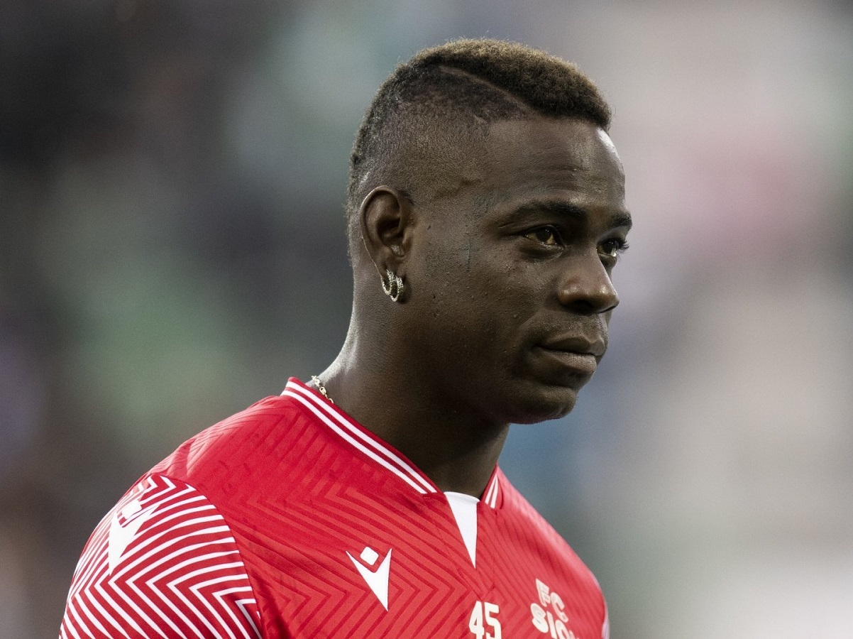 "Mario Balotelli est trop immature" ; le joueur fait encore parler de ...