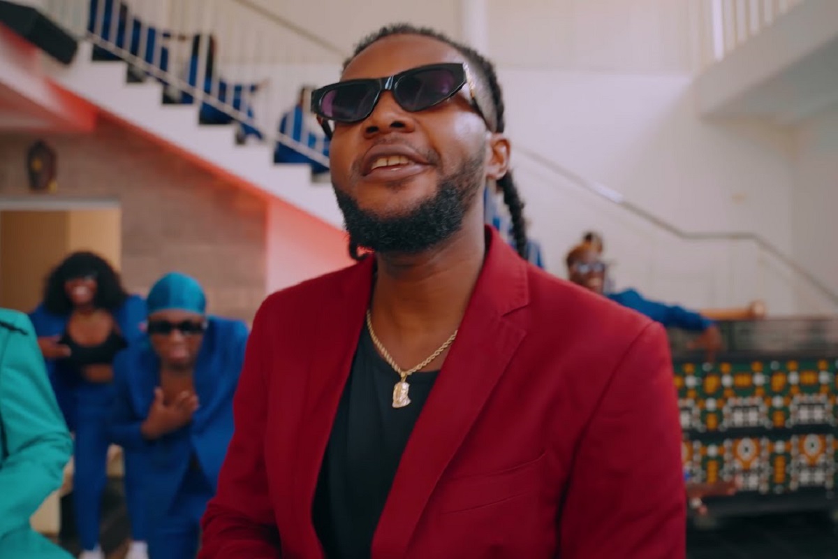 Sethlo tacle ses collègues : "Vous n'allez pas respirer… Vous vous ...